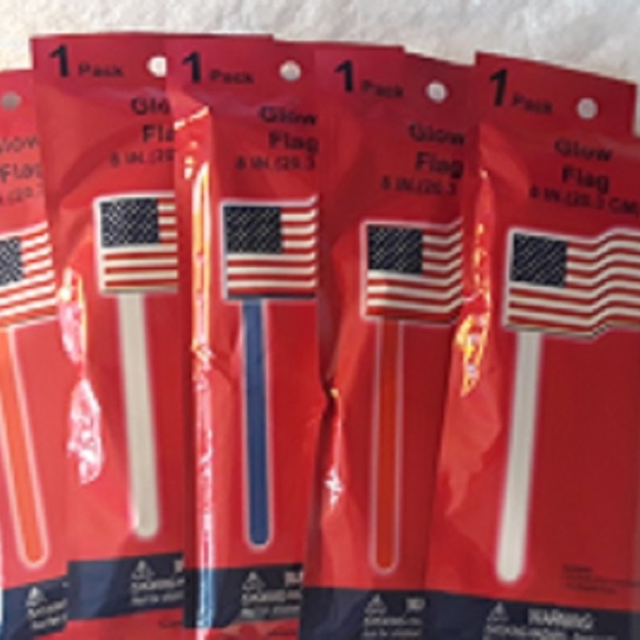 DOLGENCORP | Holiday | Asst 5 Pack Glow American Flags 8 In New | Poshmark